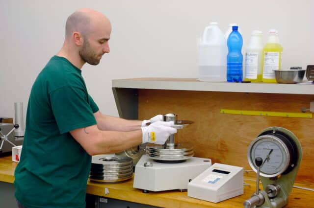 Pressure Calibration Services | Laboratory Testing | Laboratory Testing