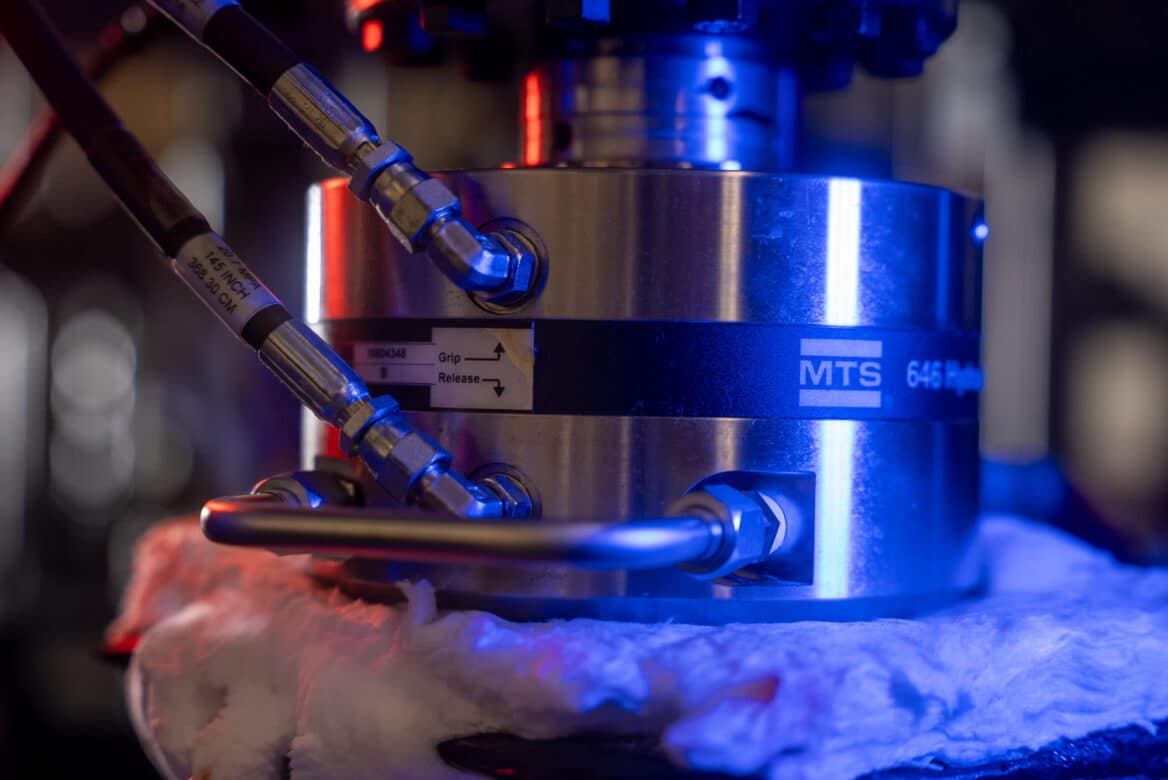 Fatigue and Fracture Testing | Laboratory Testing